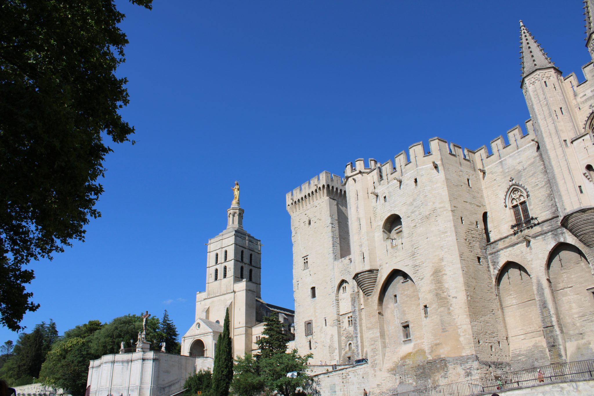 Visiter Avignon: TOP 5 à faire, où dormir, où manger